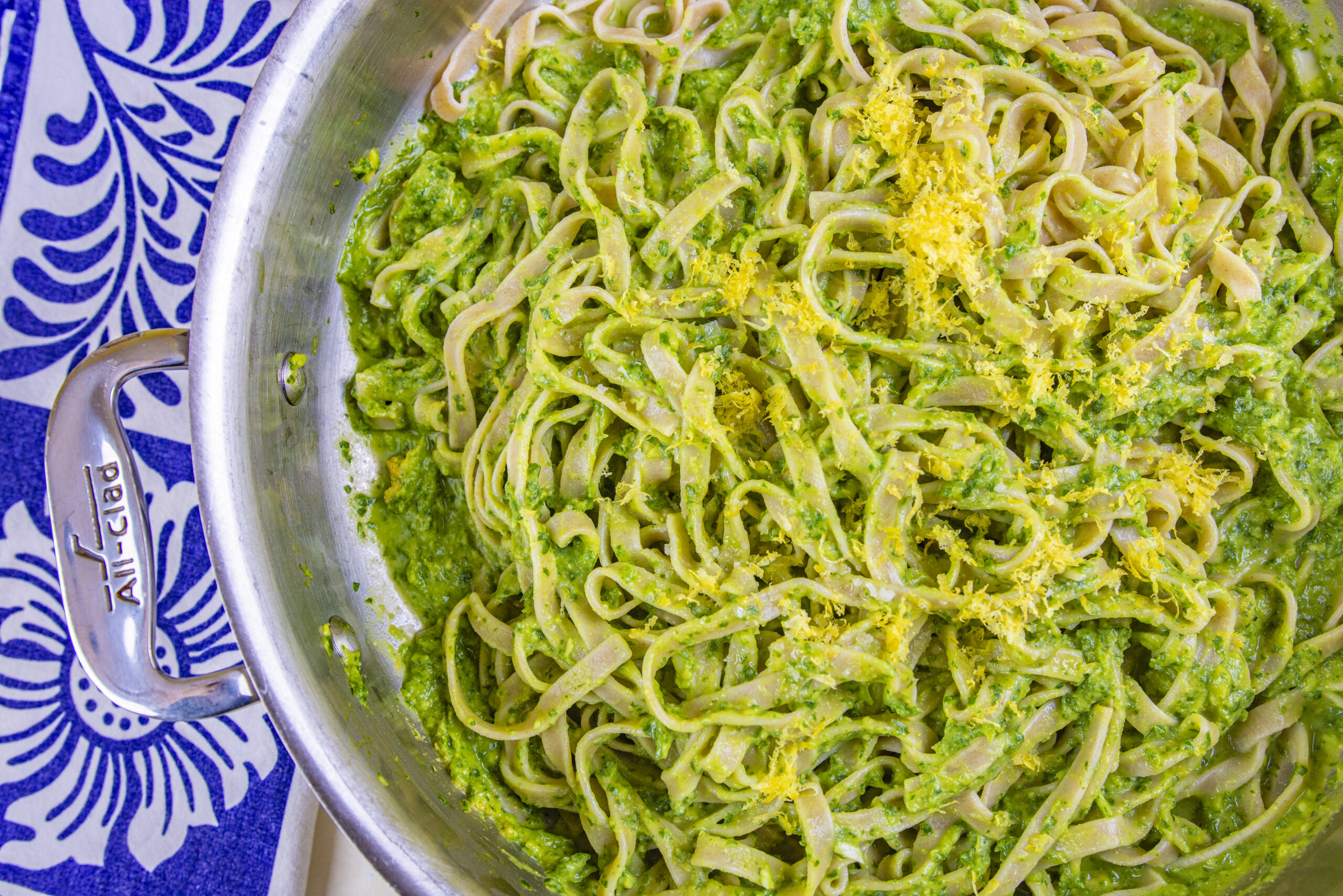 Avocado Pesto Pasta - Laura's Vegan Table